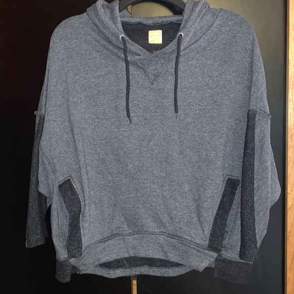 Zara | Tops | Zara Trafaluc Cropped Hoodie | Poshmark